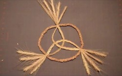 Wheat Weaving Tutorial: Celtic Knot
